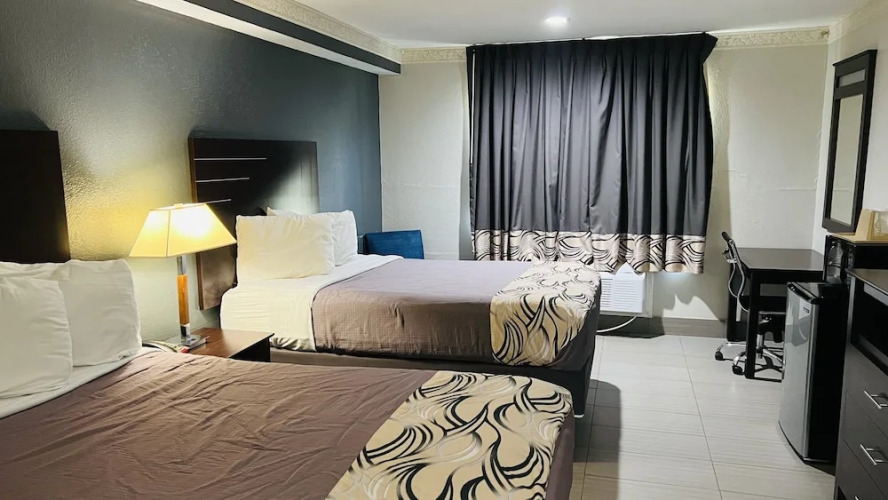 Regency Inn & Suites - Pasadena, TX