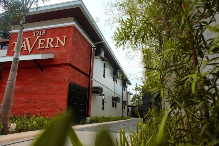 The Tavern Hotel - Bacolor