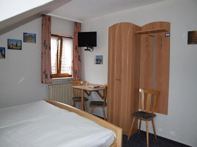 Hotel Gästehaus Sonne - Sinsheim
