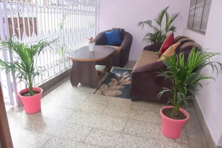 Goroomgo Shubh Kashi Palace Varanasi - Varanasi