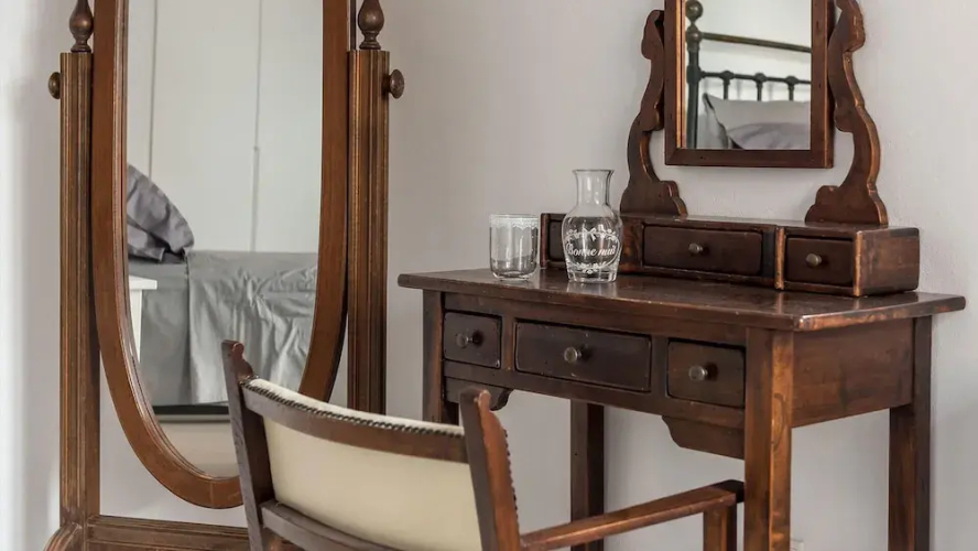 Coat Of Arms Mansion - Santorini