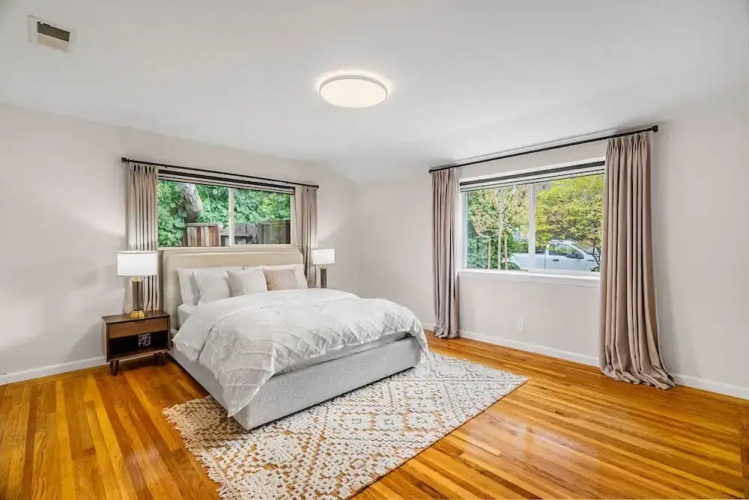 Cozy Modern House In Palo Alto - Fremont, CA