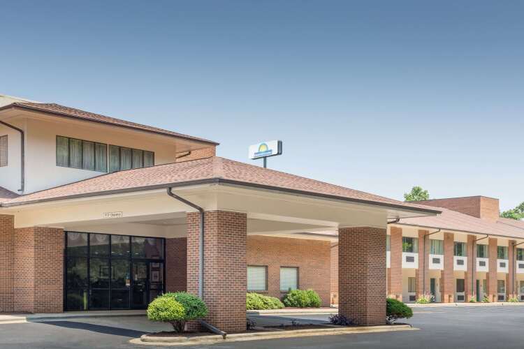 Days Inn By Wyndham Lexington - Lexington, NC
