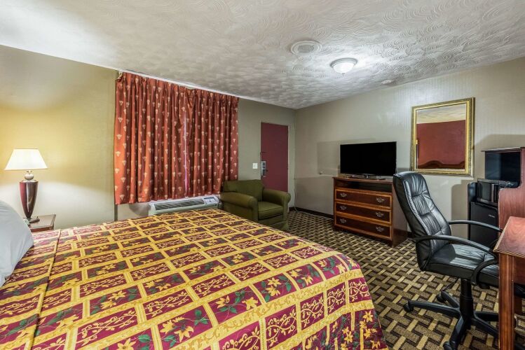 Rodeway Inn - Franklin, NC
