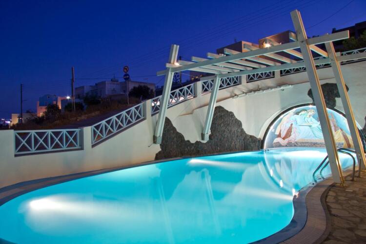 Erato Apartments - Santorini