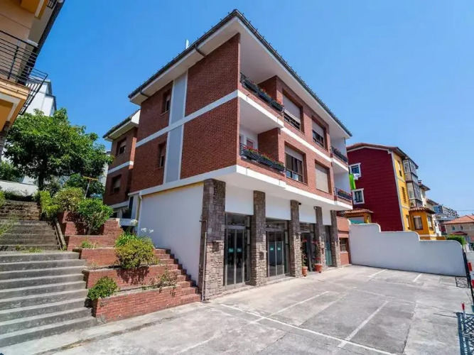 Alojamiento Valdecilla 3000 - Santander, España