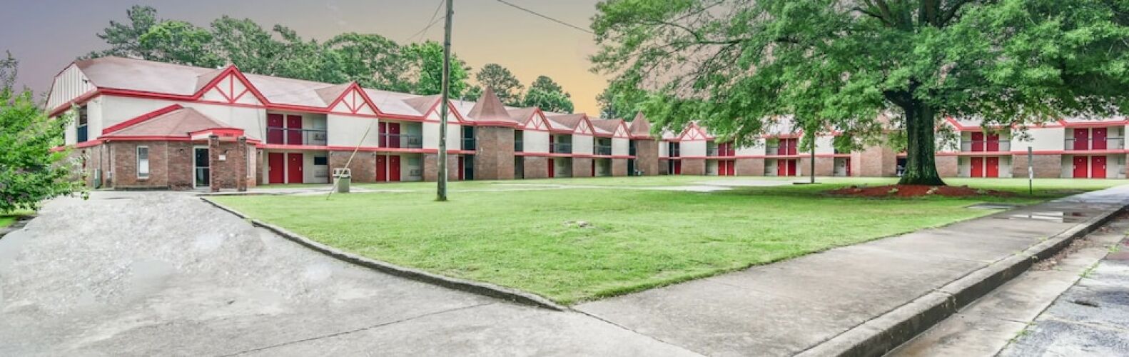 Economy Hotel Glenwood - Stone Mountain, GA