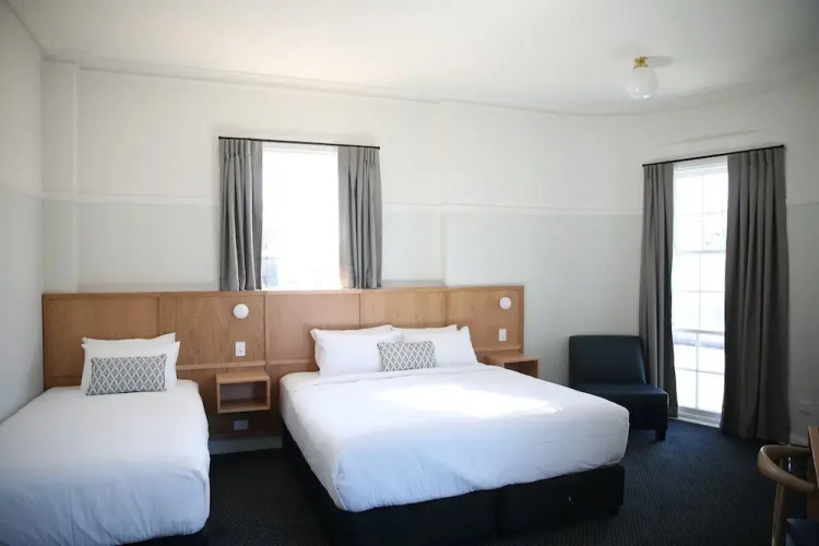 Mortdale Hotel - Penshurst