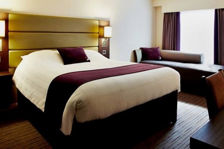 Premier Inn Oldham Central - 올덤