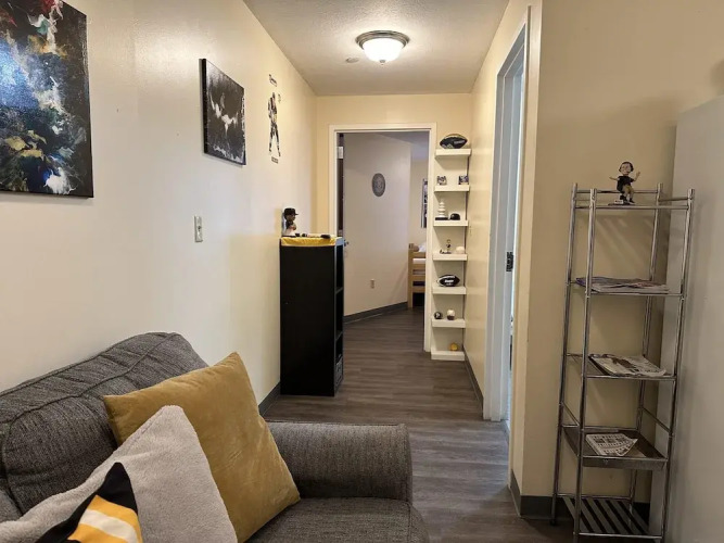 Darling Downtown Delightful Entire Efficiency Apt - Pittsburgh, PA