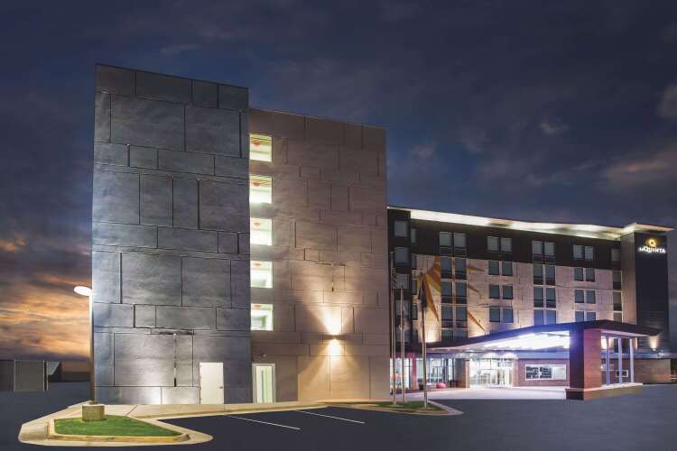 La Quinta Inn & Suites By Wyndham Winchester - Winchester, VA