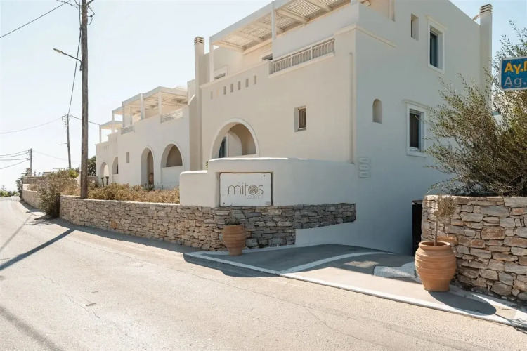 Mitos Suites - Naxos
