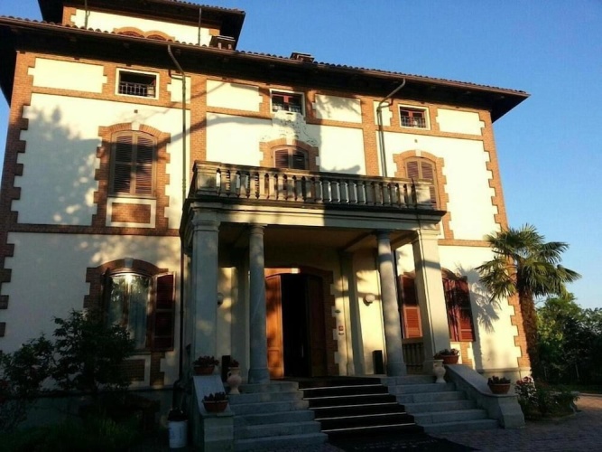 Hotel Villa Conte Riccardi - アスティ
