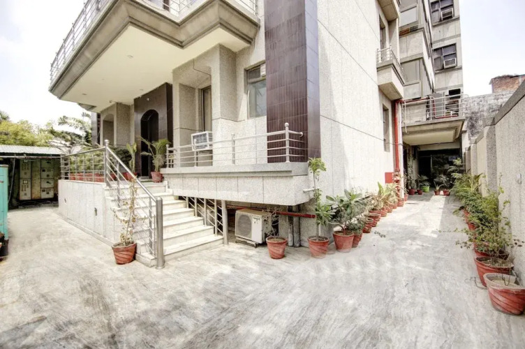 Hotel Vibe Blue - Noida