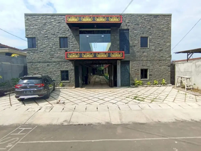 Hotel O Plain C Lake Near Gunung Sula - Kedaton