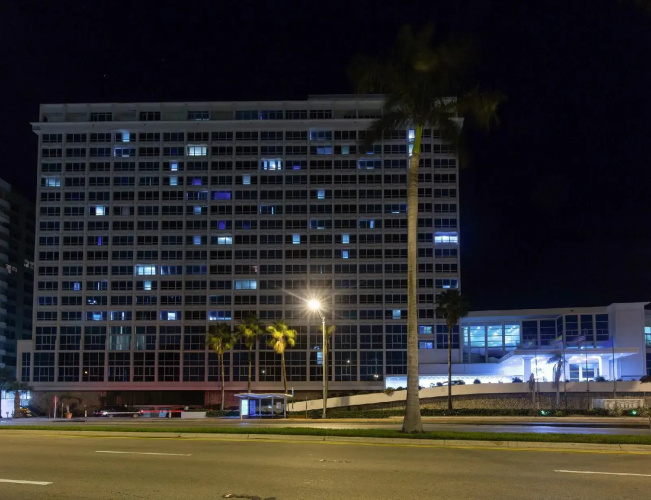 New Point Miami Beach Apartments - Miami Gardens, FL