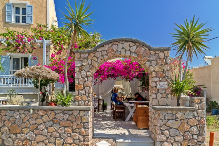 Sellada Apartments - Santorini