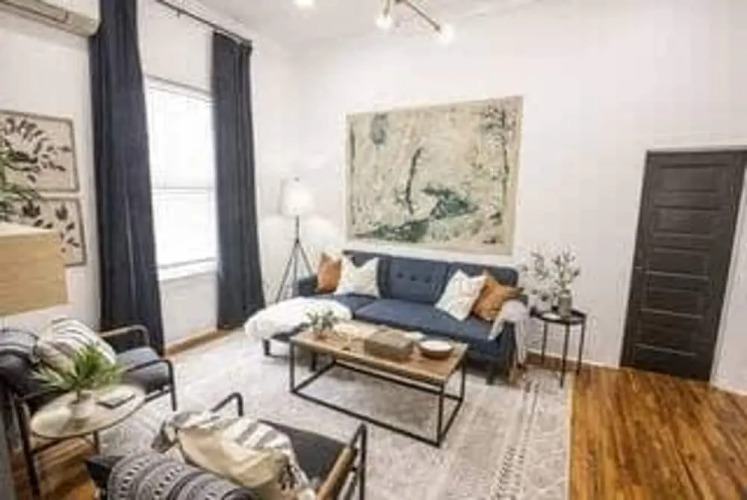 Spacious Corporate Lodging In Downtown Lafayette - Lafayette, LA