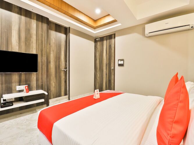 Oyo 10962 Hotel Om Balaji - Ahmedabad