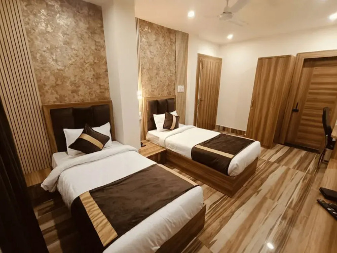 Celestial Inn - Prayagraj