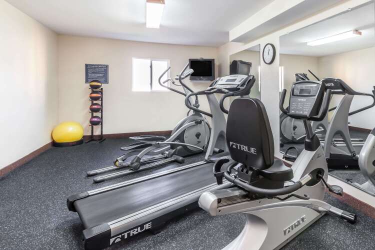 Days Inn By Wyndham Albany Suny - Albany, NY