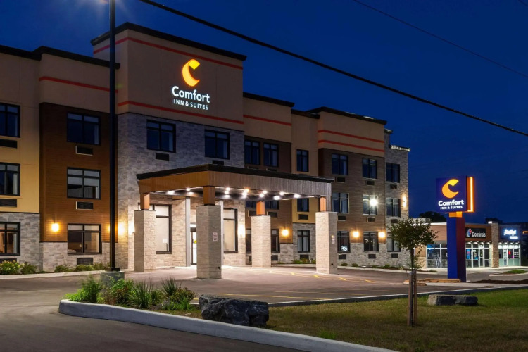 Comfort Inn And Suites - Kingston
