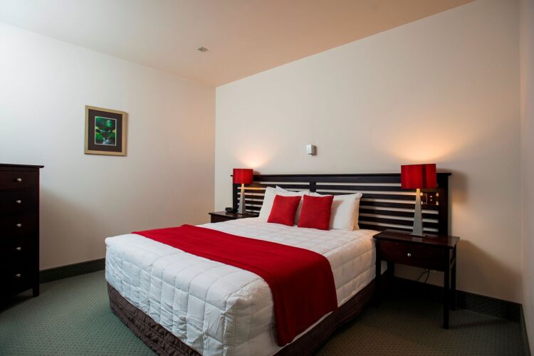 Emerald Hotel - Gisborne