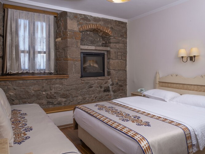 Assos Nazlihan Hotel - Special Class - Behram