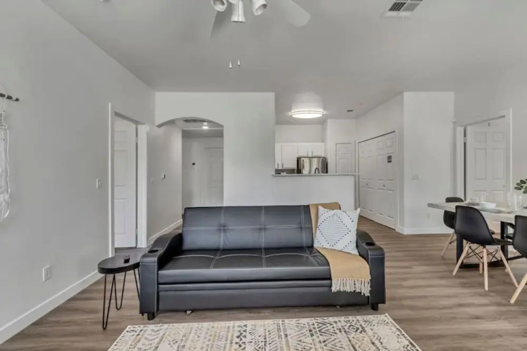 Ground Floor Attached Garage King Beds - Layton, UT