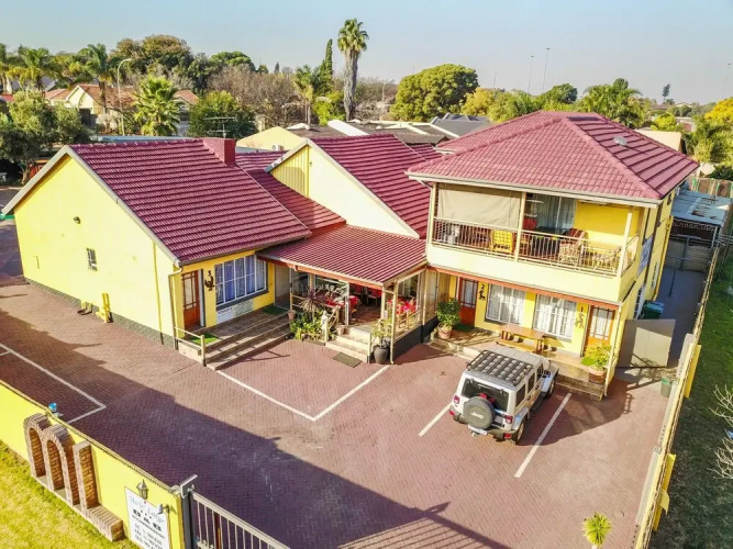 Marle' Lodge Bed & Breakfast - Alberton