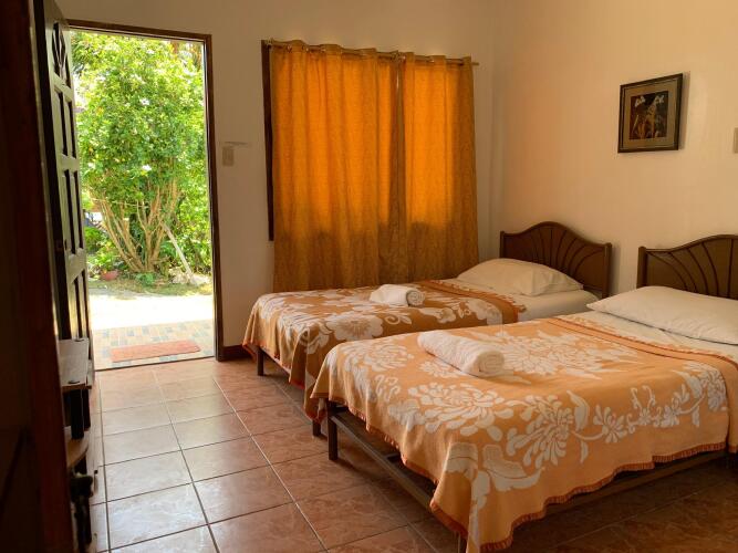 New Eve's Kiosk Dive Resort - Moalboal