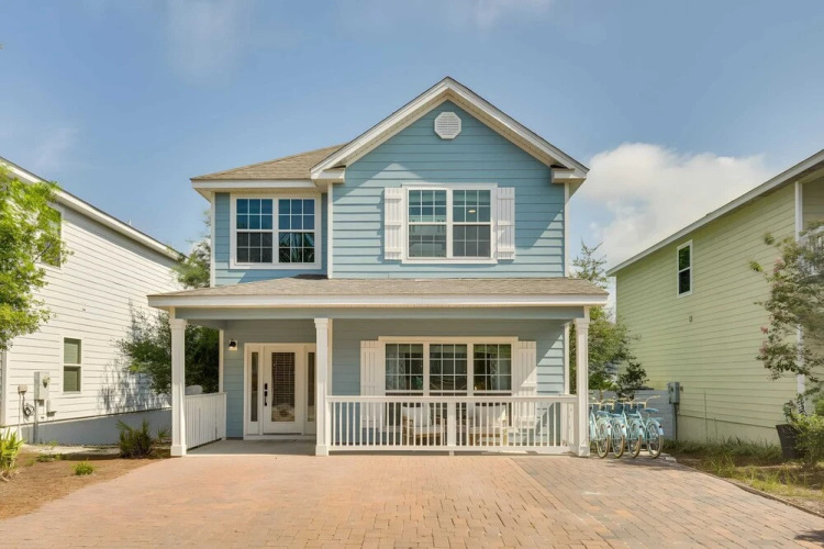 Salty Rose Inn By Avantstay Inlet Beach Home W/ Porch, Firepit & Pool Access - Seagrove Beach, FL