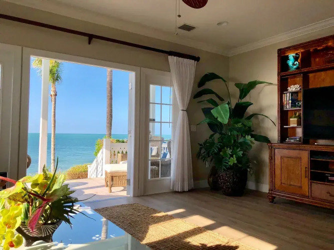Waterfront Luxury Villa With Sunset Views And Boat Slip 3 Bedroom Villa By Redawning - Florida Keys