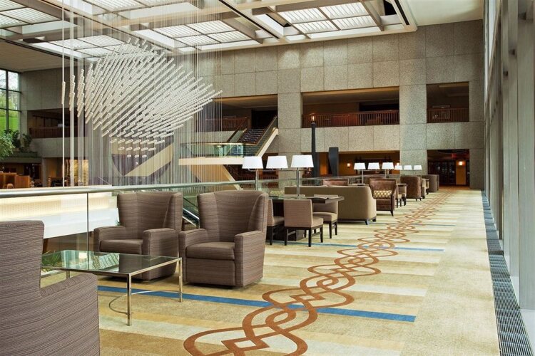 Sheraton Kansas City Hotel At Crown Center - Kansas City, MO