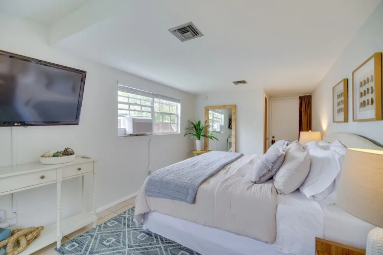 Vero Beach Vacation Rental ~ 3 Mi To The Ocean! - Vero Beach, FL