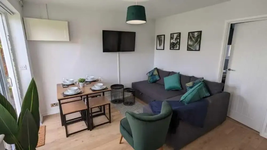 Seaside Chalet Retreat In Sidmouth - Devon