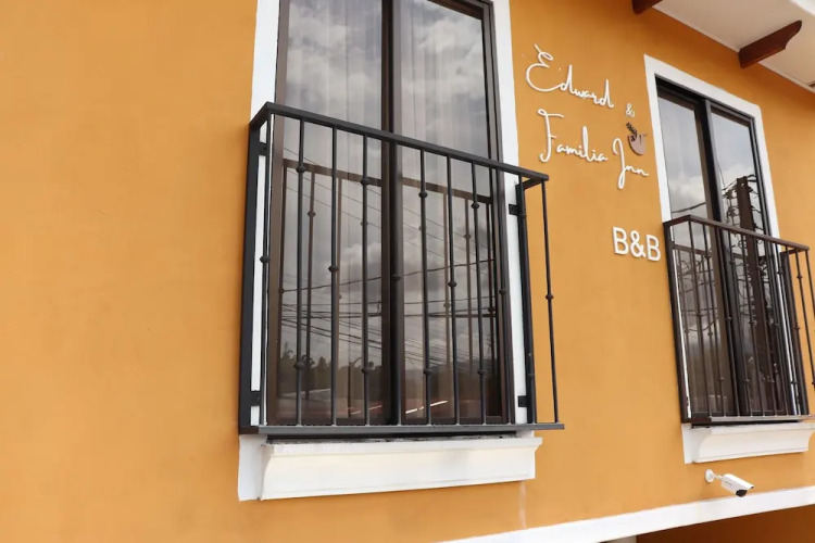 Airport Sjo Residence 2 Edward & Familia - Alajuela