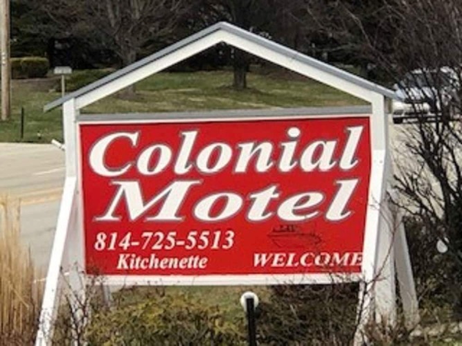 Colonial Motel - North East, PA