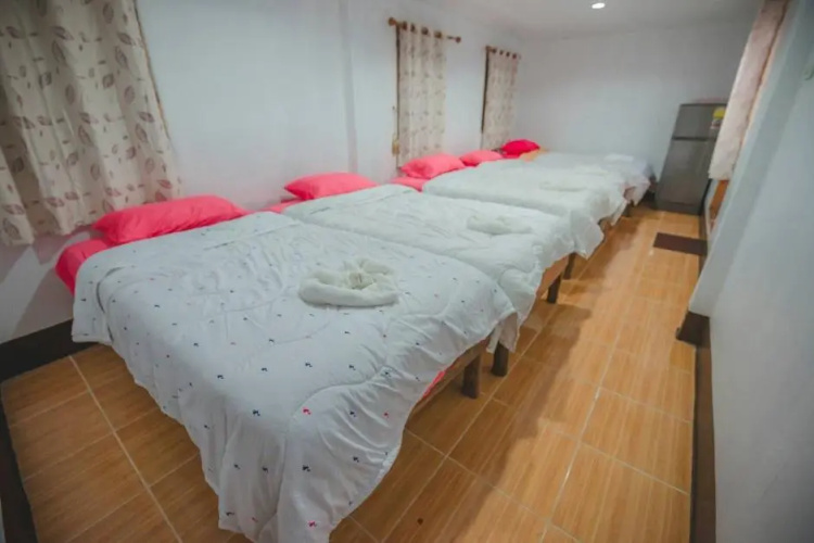 Nonkan  Homestay - Si Sawat District