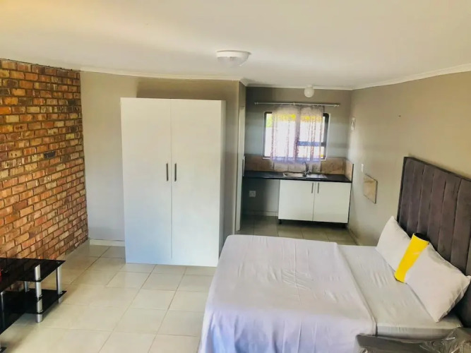 Ferndale Confortable Apartments - Randburg