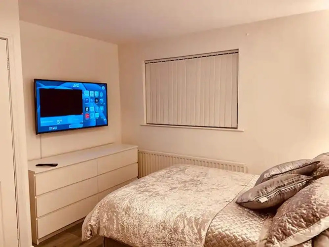 Beautiful 3-bed House In Londonderry - Derry