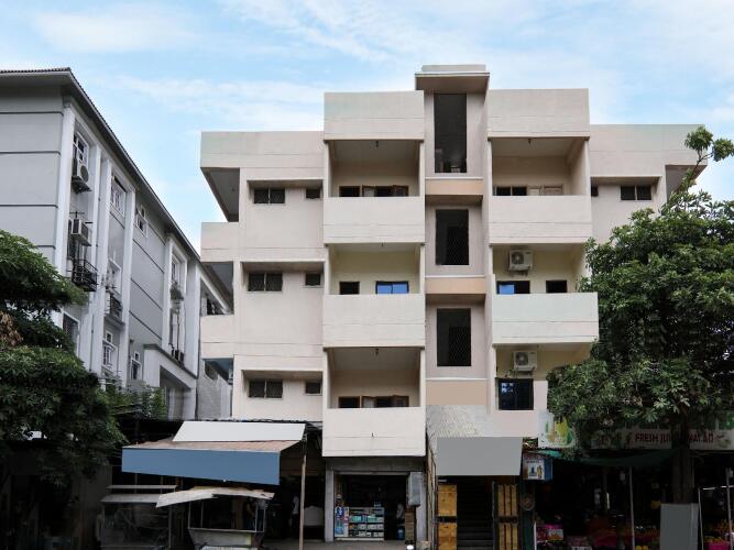 Oyo 14224 Happy Guest House - Hyderabad