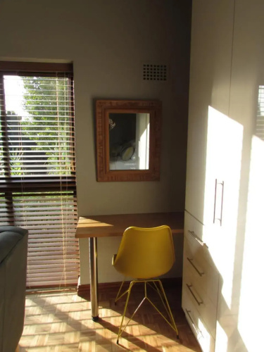 Live Like A Local: Studio 29 @ 25 Market Street - Stellenbosch