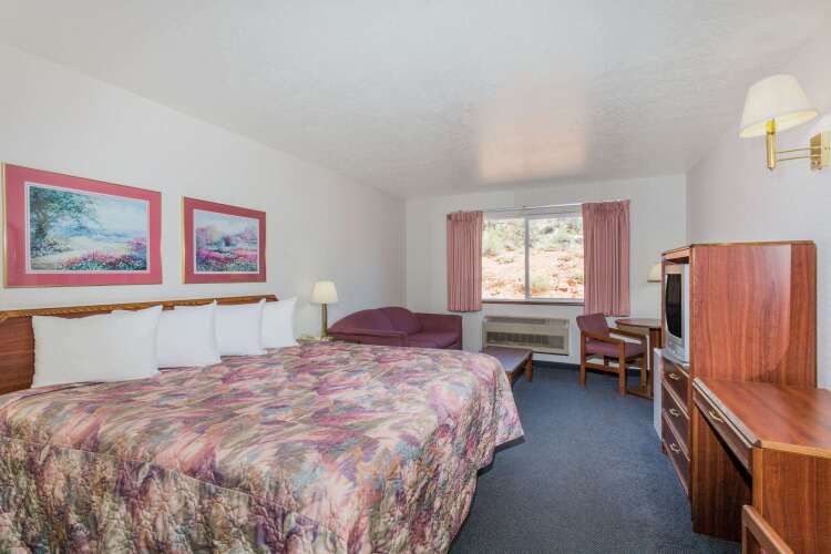 Days Inn By Wyndham Torrey Capital Reef - Torrey, UT