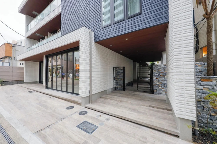 Pacific Coast Enoshima By Teranova - Enoshima