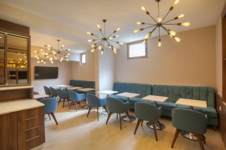 Hotel Twelve By Aycon - ブドヴァ