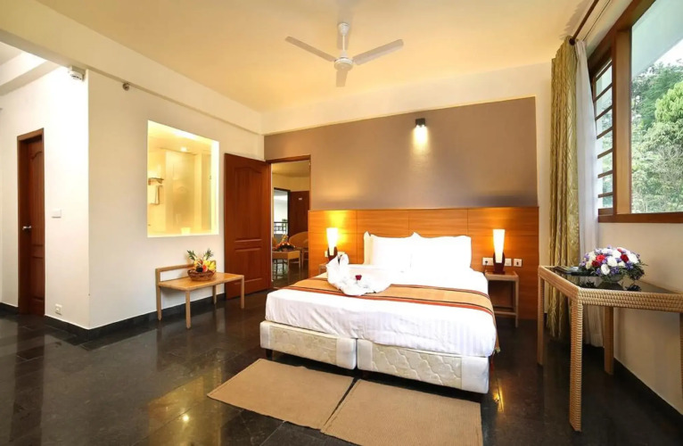 Peppervine - Thekkady