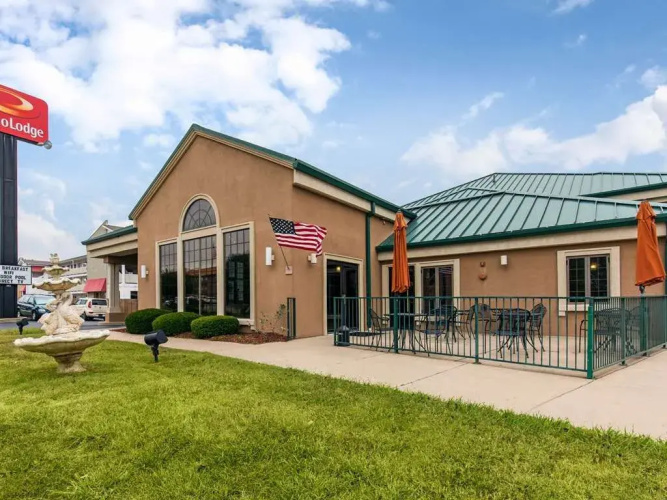 Econo Lodge At Thousand Hills - Branson, MO