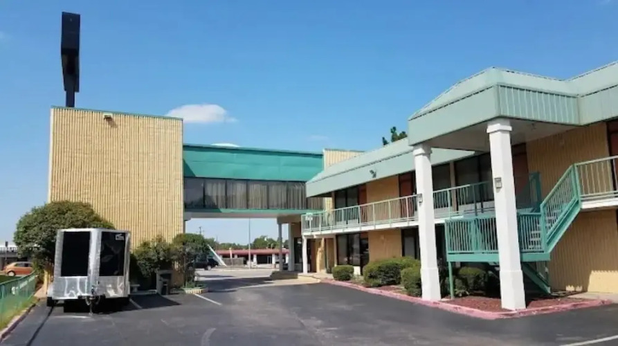 Executive Inn - Lawton - Medicine Park, OK