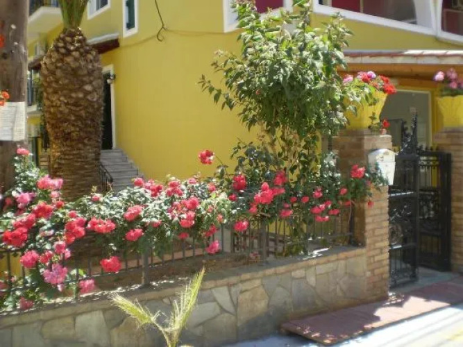 Sofia Margarita's Rooms - Corfu